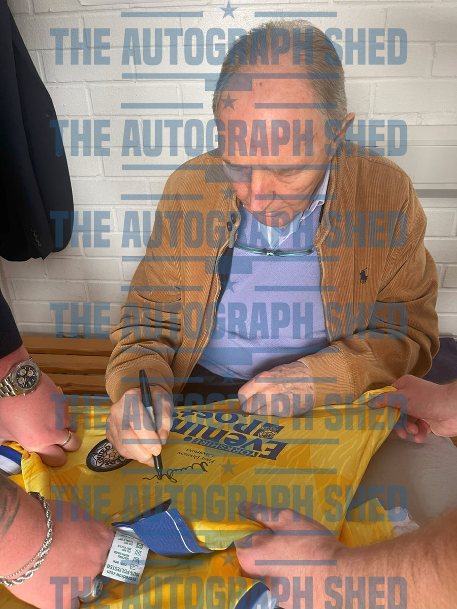Howard Wilkinson 1992 Trophy Hand Signed Leeds United Away shirt – The ...